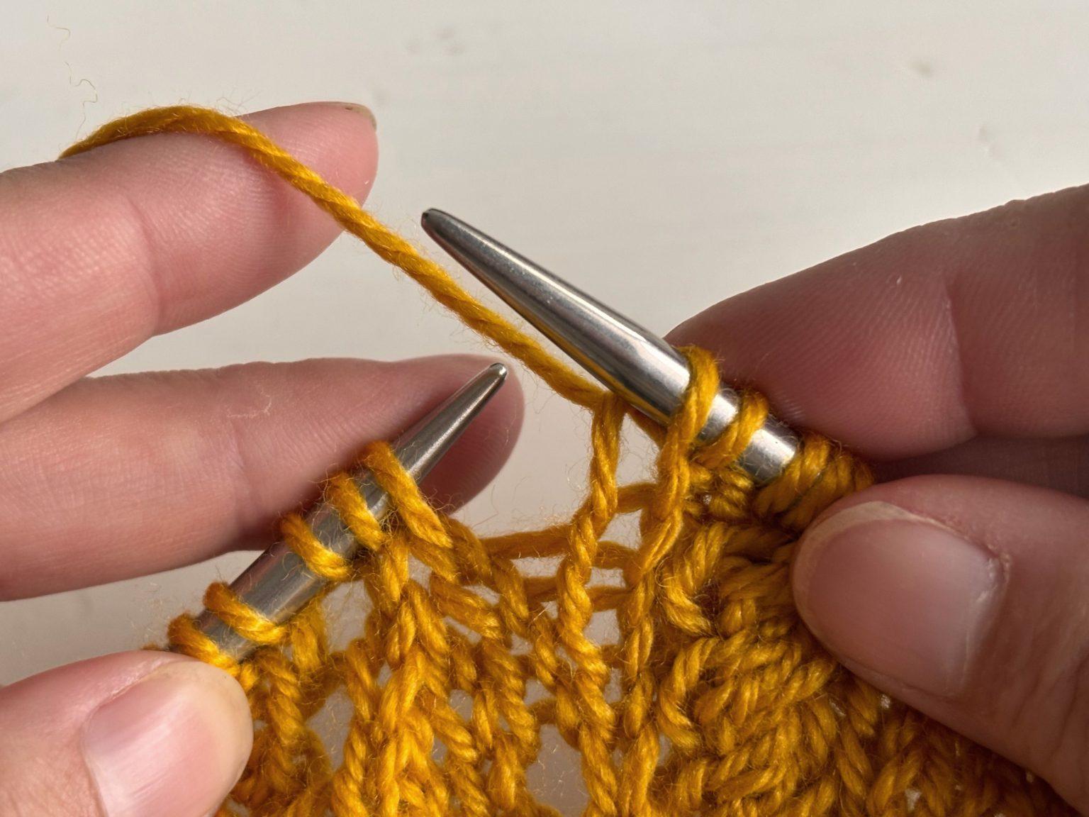 Lochmuster stricken: Stricktechniken einfach lernen